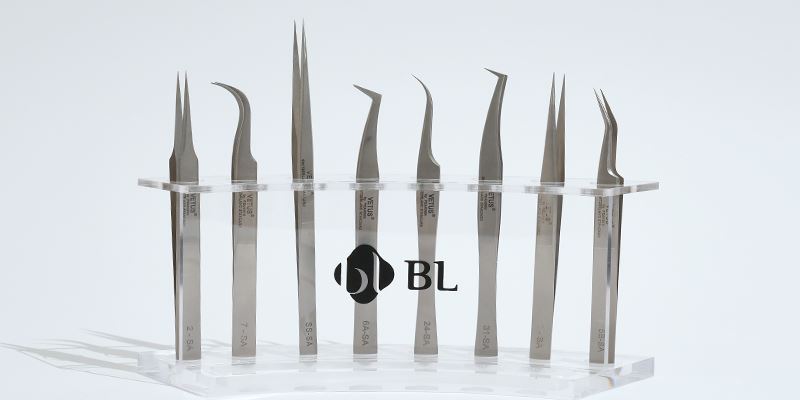 The Ultimate Guide to Eyelash Extension Tweezers